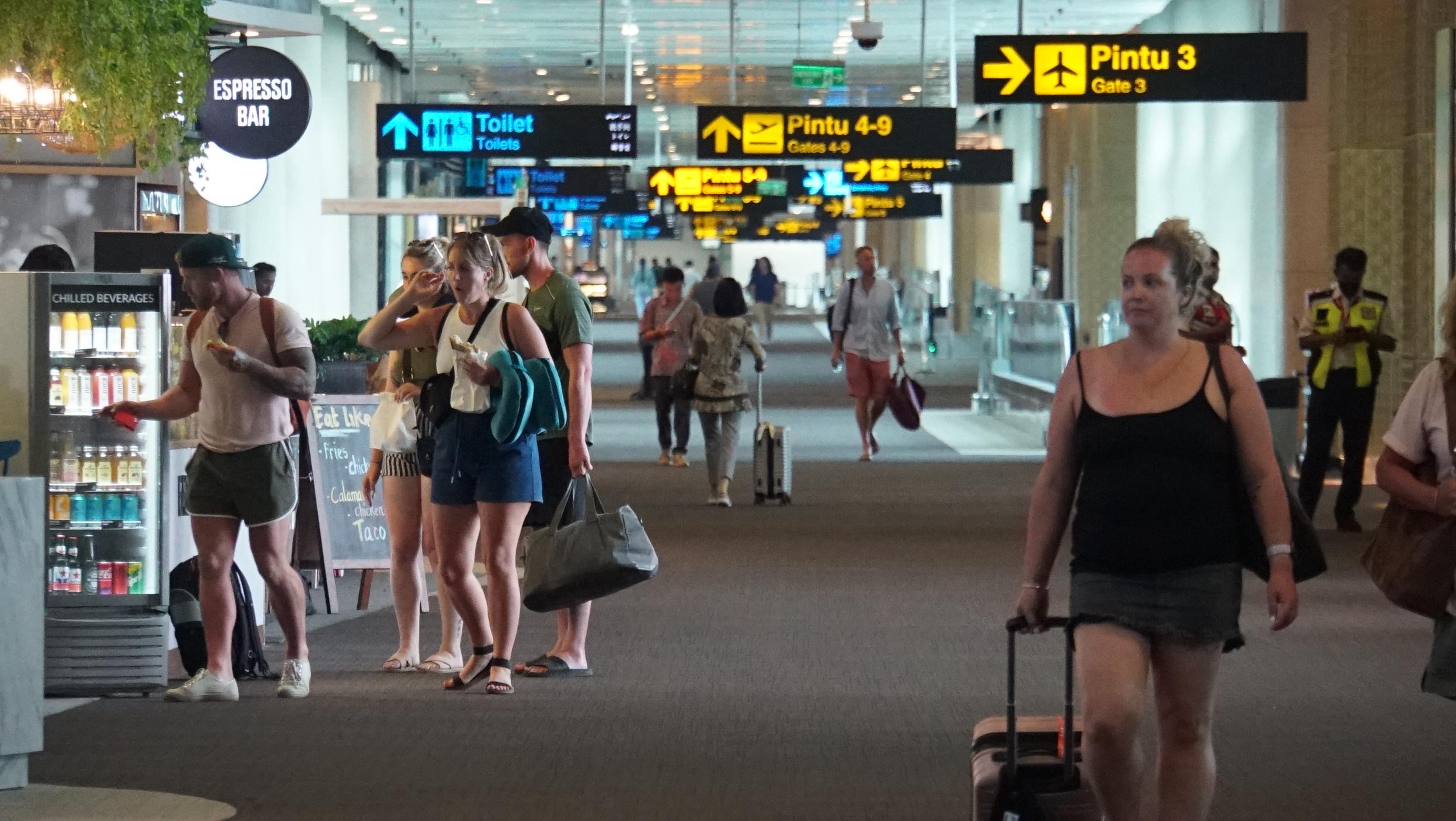 Paska Perjanjian Flight Information Region (FIR): Indonesia dan ...